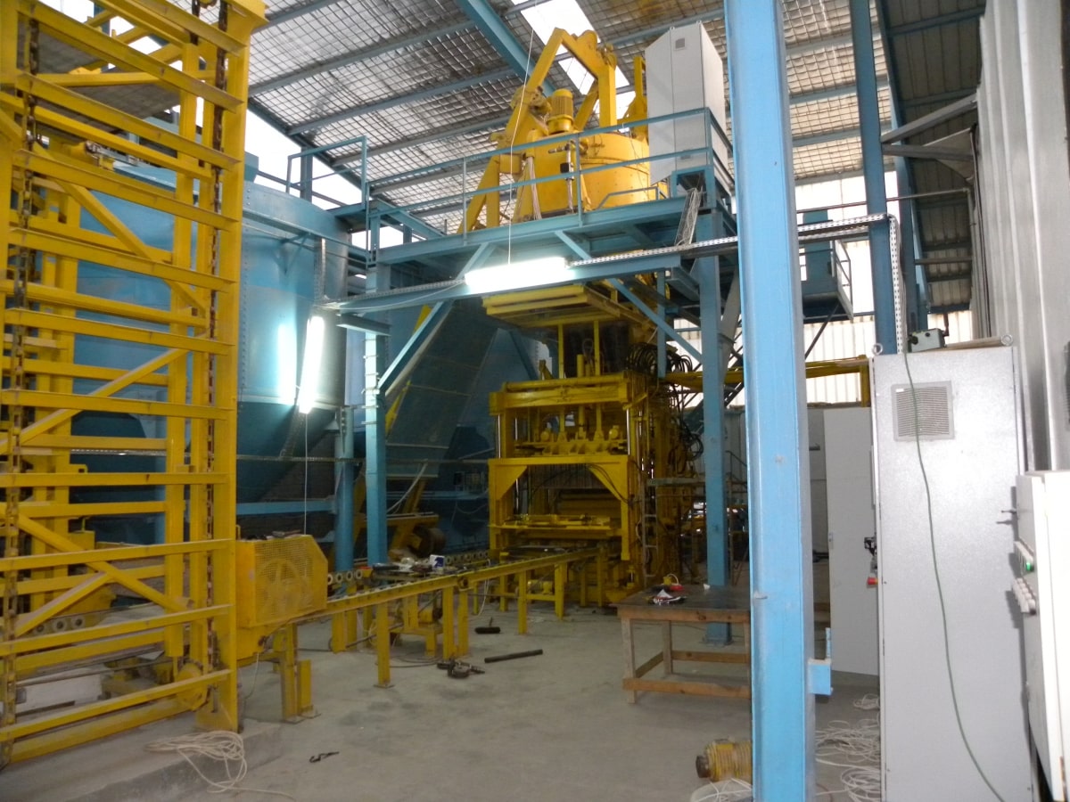 CEMENT BLOCK - Full plant solution in QATAR for ISKAN GROUP - Automate