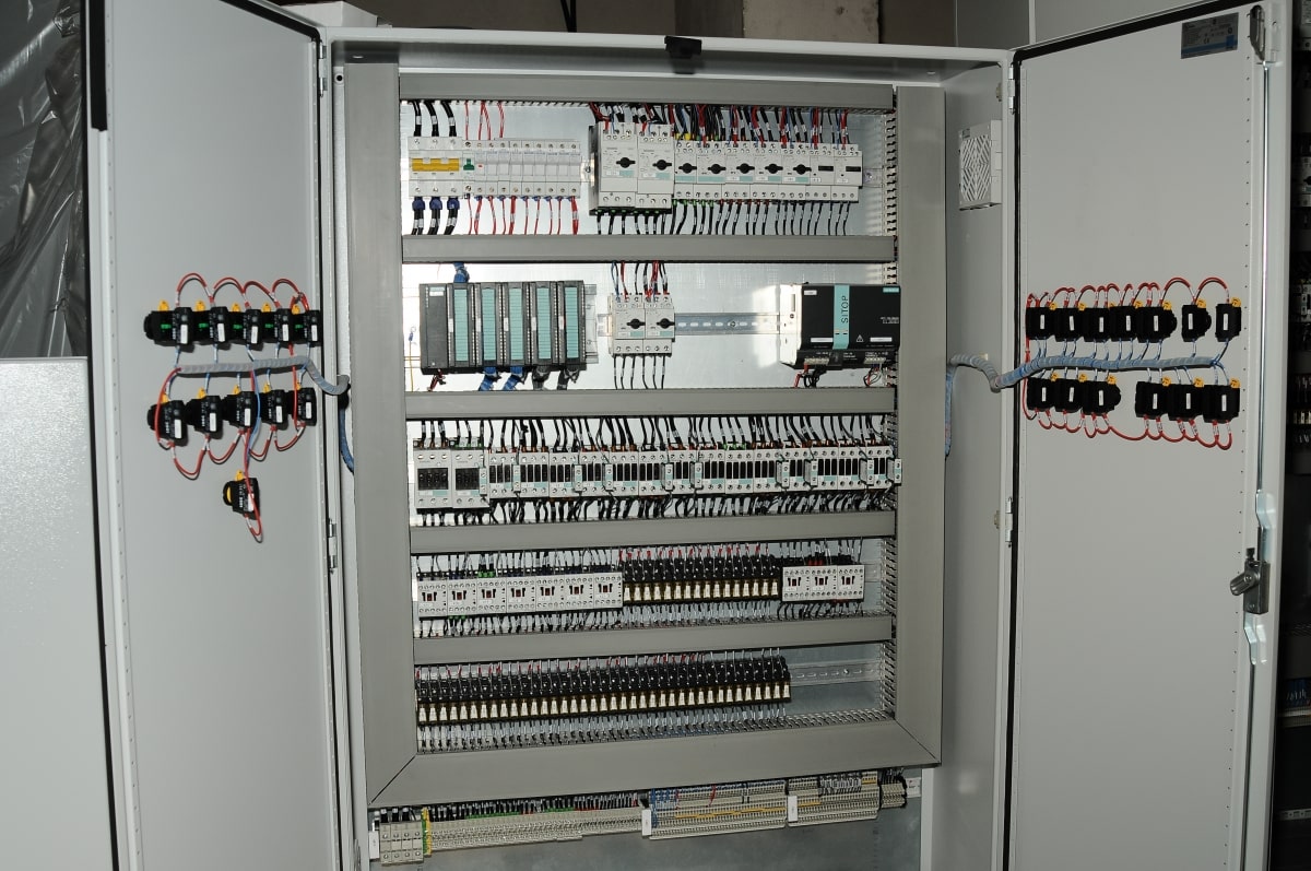 CEMENT BLOCK - Full plant solution in QATAR for ISKAN GROUP - Automate